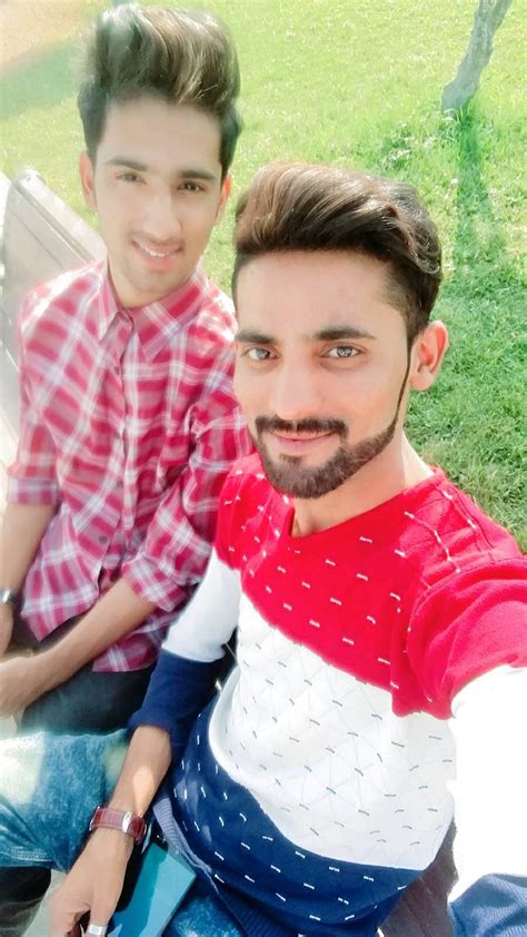 Nabeel Arsal Khan Har Nayi Cheez Achi Hoti Hai Par Dost Purana Hi