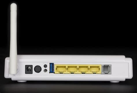 Многофункциональный роутер Upvel UR-344AN4G
