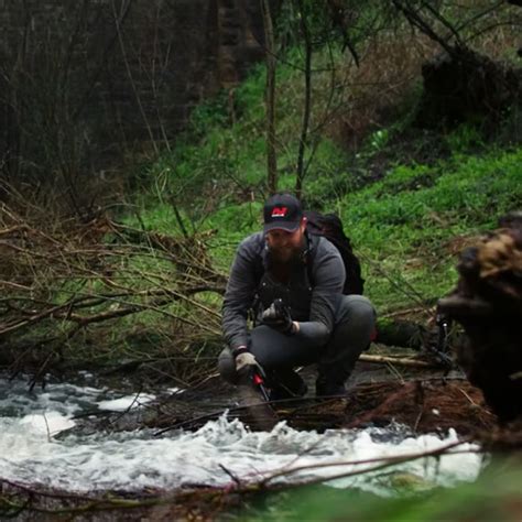 Minelab Pro Find 40 Pinpointer With Holster Lanyard And Battery — Detector Warehouse