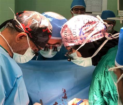 خبرآنلاین تصاویر تصاویری از پزشکیان در اتاق عمل با لباس جراحی