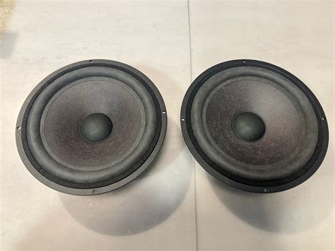 Динамики с диффузорами из многокомпонентной целлюлозы и подвесами из нетканых материалов и АС с