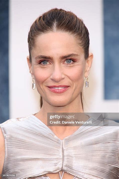 Amanda Peet Attends The 2023 Vanity Fair Oscar Party Hosted By News