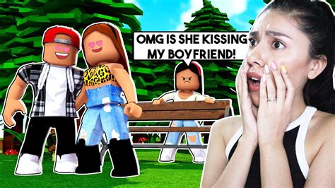 Roblox People Kissing