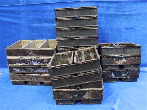 Lot Lot Of Industrial Bakers Bread Tins