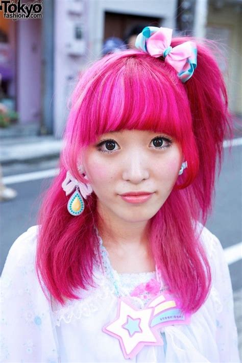Kumamikis Pink Harajuku Hairstyle Fashion Walk Tokyo Fashion