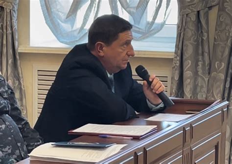 Толщина льда на заливе всего 4 сантиметра: волгодонцев предупреждают об ...