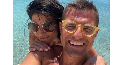 Андрей Арнаудов щастлив на море в компанията на любимата си