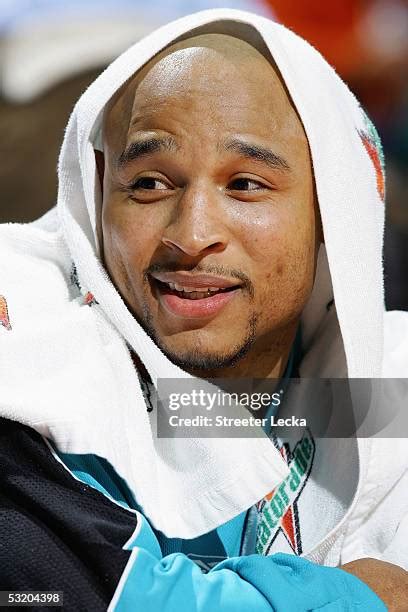 718 New Orleans Hornets David Wesley Photos And High Res Pictures Getty Images