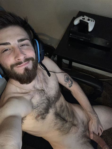 Gaming Naked Is A Hobby Now Scrolller