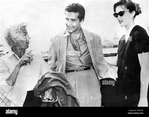 Beverly Hills Kalifornien Usa Johnny Stompanato Erstochen Von Der 14