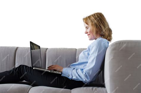 Free Psd Portrait Of Woman Using Laptop Computer