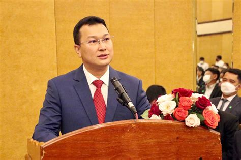 ឯកឧត្តម ឌិត ទីណា រដ្ឋមន្ដ្រីថ្មីនៃក្រសួងកសិកម្ម ប្តេជ្ញាប្រែក្លាយកសិកម្មកម្ពុជា