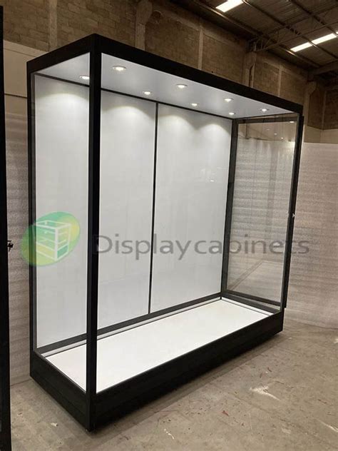 Stunning Custom Mannequin Display Case For Ny Police Department