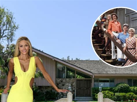 Super Fan Buys The Brady Bunch House For 5m Au — Australia