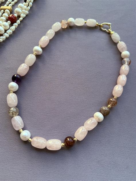 Misu 💎 Ягаан болор — Хайр уучлал сэтгэлийн амар амгалангийн чулуу Ягаан болор Rose Quartz