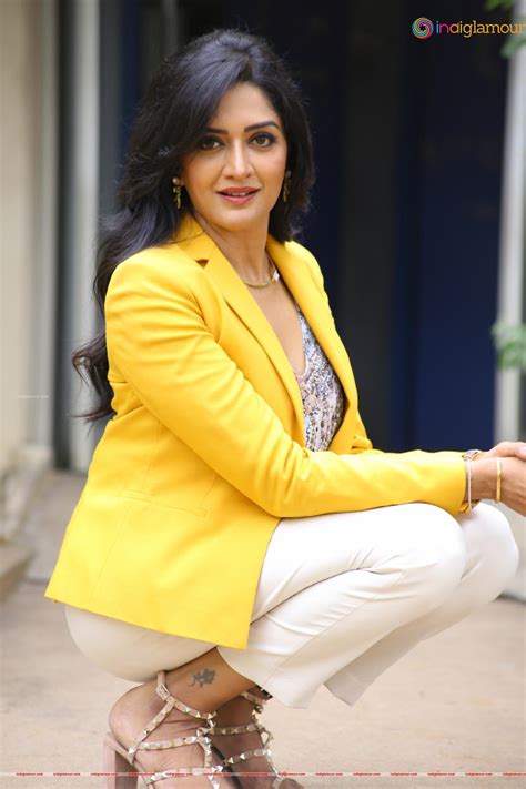 Vimala Raman Actress Hd Photos Images Pics And Stills 572058
