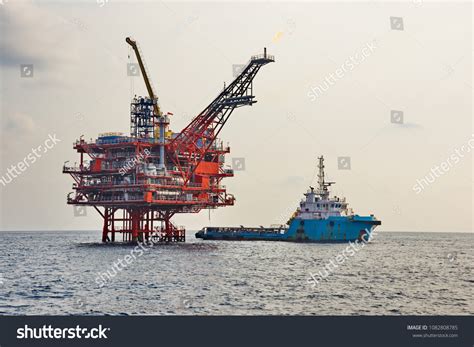 Anchor Handling Tug Supply Ahts Ship 庫存照片 1082808785 Shutterstock