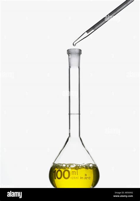 Dilution Volumetric Flask Pipette At Joshua Allingham Blog