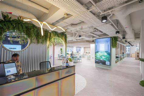 New 'metaverse' themed co-working space opens on Oxford Street New ...