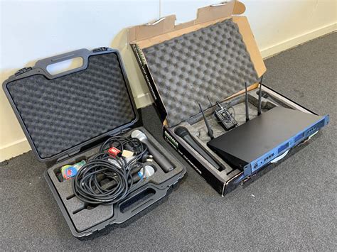 2x Microphone Kits Auction 0031 7044259 Grays Australia