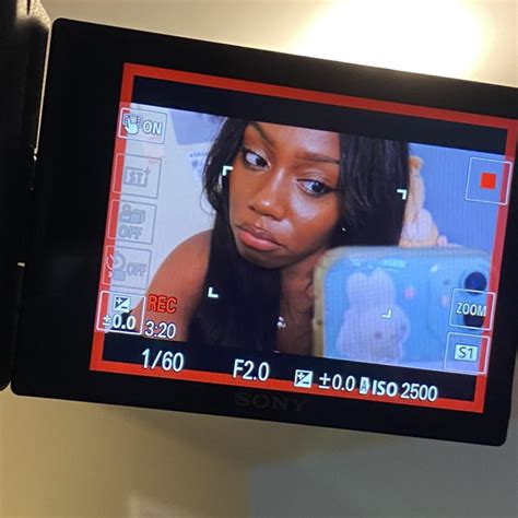 Laurenciamp4 S Postlemon8