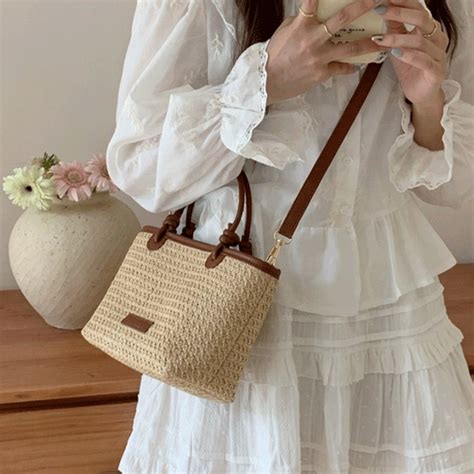 당출7 크로스줄포함 로프트 라탄 도트백 크로스백 라피아 여름 휴가룩 휴양지 바캉스 에이블리