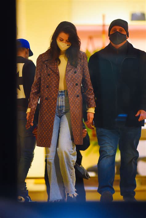 Selena Gomez Braless Breasts Hot Celebs Home