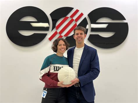 Imagining The Unimaginable Golden Eagle Develops Worlds First 3d Printed Airless Basketball