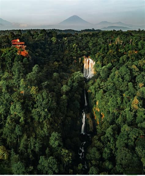 Curug Sewu Sukarajo Kendal Terkenal Dengan Keunikan Air Nya