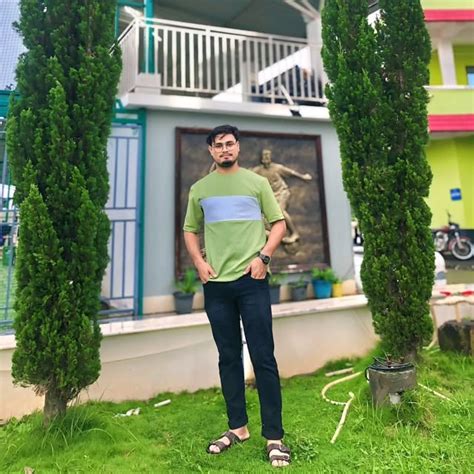 Asim Chesam Chesam Asim • Threads Say More