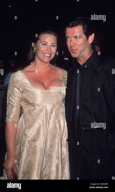 Oct 08 1996 Los Angeles Ca Usa Actor Pierce Brosnan And Pregnant