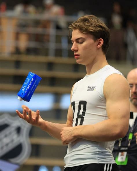 Connor Bedard Хоккеисты Хоккей