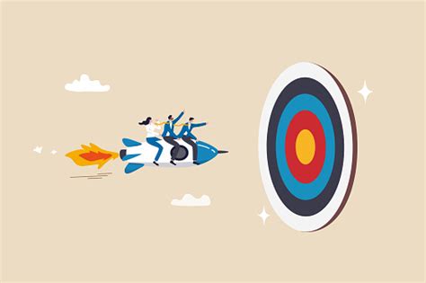 팀 목표 달성 목표 또는 성공 달성 팀워크 전략 함께 승리하기 위한 도전 또는 열망 팀 개념을 이끄는 리더십 목표 과녁에 도달하기 위해 로켓을 타는 사업가 개념에 대한 스톡