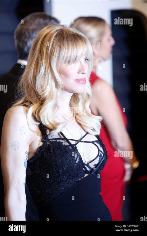 Courtney Love Attends The Vanity Fair Oscar Party At Wallis Annenberg Center For The Performing