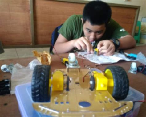 pembuatan robot pengikut garis line follower robot