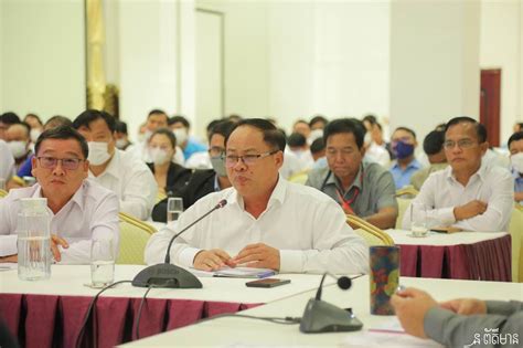 ឯកឧត្តម សាយ សំអាល់ រដ្ឋមន្រ្តីក្រសួងបរិស្ថាន អញ្ជើញជួបសំណេះសំណាលជាមួយនាយកសាលា លោកគ្រូ