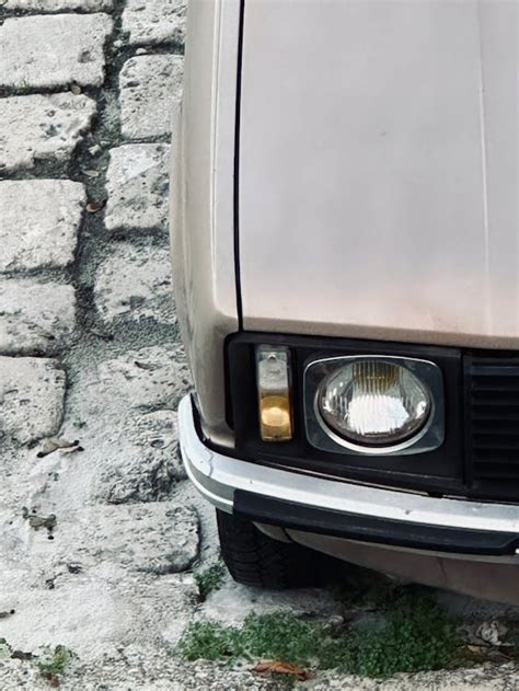 Idf 거리 골동품 교통 금속 도시 도시 풍경 도시의 디자인 디테일 레트로 문화 유산 빈티지 스타일