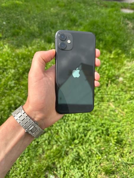 Продам Айфон 11 128 черный АКБ 94 Полный оригинал Полный комплект