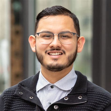 oscar gets tech job before even graduating sabio coding bootcamp by