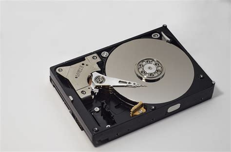 硬盘驱动器 全球百科