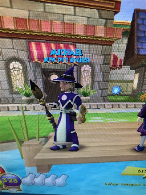 Who Is This Guy Spinning Around In The Wh Realm Hes Been Afk For As Long As I Remember Lol R