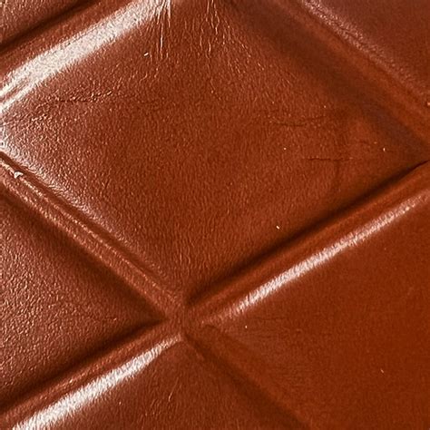Essence Cinnamon Large Diamond Demar Leather
