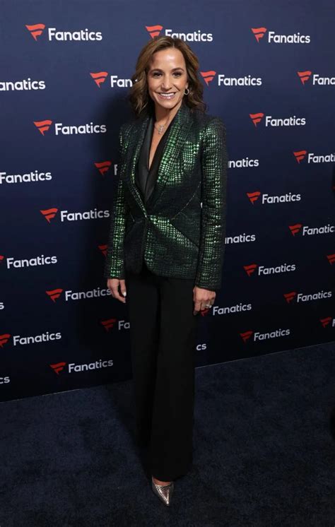 Nfl Reporter Dianna Russini Resigns Amid Mike Vrabel Photos Yahoo Sports