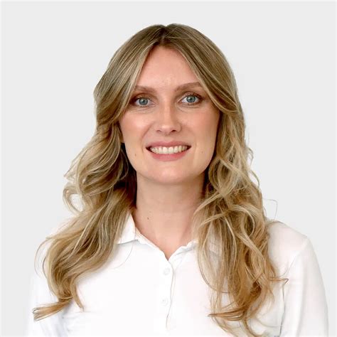 Marlena Akli Dr Basset Team