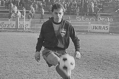 Velika Tuga Za Srpski Fudbal Preminuo Legendarni As Novog Pazara I