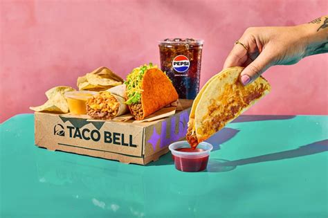 Taco Bells Shredded Beef Dipping Taco Returns After 3 Years