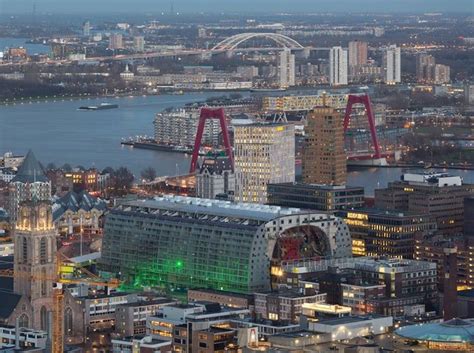 Ротердам Холандия Ябълка с канела Rotterdam Netherlands Travel City