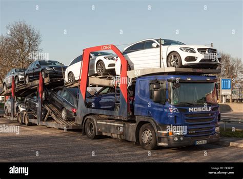 Lkw autobahn deutschland -Fotos und -Bildmaterial in hoher Auflösung ...