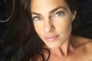 Egy Szál Tangában Pózol Bódi Sylvi