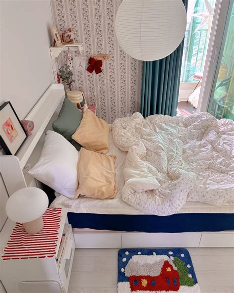 규리홈 𝗜 인테리어 꿀팁 𝗜 컬러풀 집꾸미기 여러분 기절템 하나 소개합니다 🥹🥹🥹 집사님들의 지갑을 탈탈 털어갈 아이템 주문제작 고양이 시계🐱🩷🐱🩷 저희집 고양이 얼굴